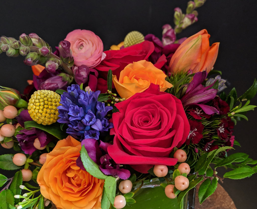 Bold and Beautiful Bouquet – Ithaca Flower Shop